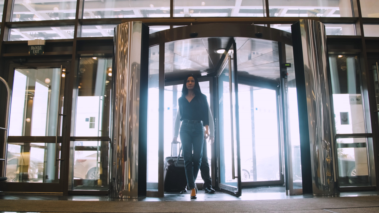 Smart Hotel Infrastructure: Embrace IoT to Digitalize Hospitality